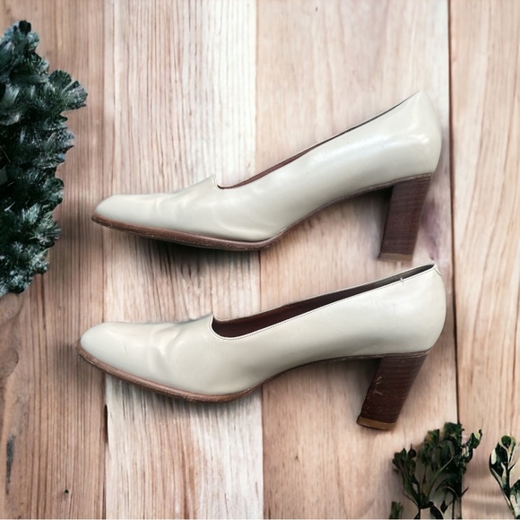 Coach | Shoes | Coach Off White Leather Block Heel Pumps 8m | Poshmark